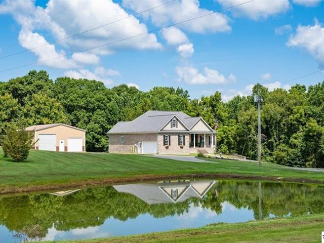 401 Old Mammoth Cave Rd, Cave City, KY 42127