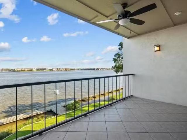 401 Lakeside Ln #212, Nassau Bay, TX 77058 MLS 17364219