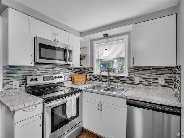 401 Lamarck Dr