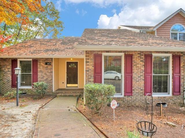 401 Lands End Ct, Fayetteville, NC 28314