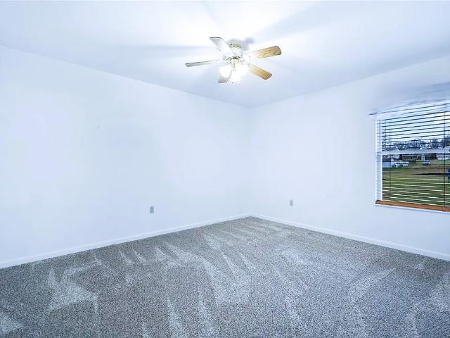 401 Lexington Dr