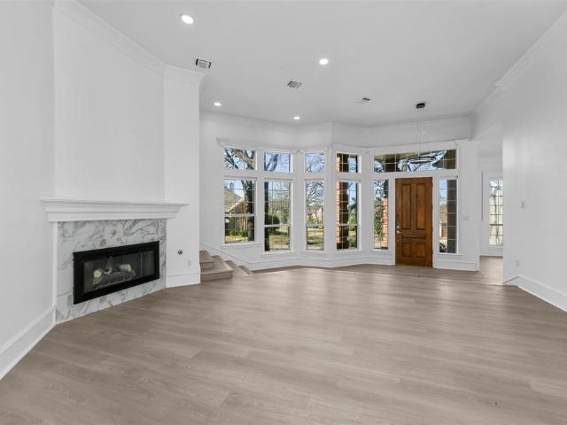 401 Leigh Court
