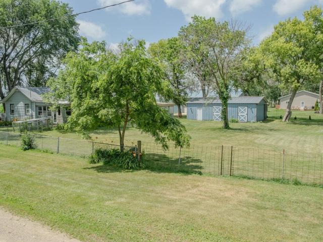 401 Main St
