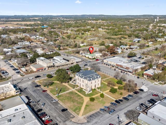 401 Main St, Blanco, TX 78606 | MLS #7283 | Compass
