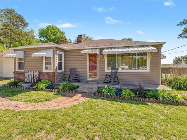 401 Maple Avenue
