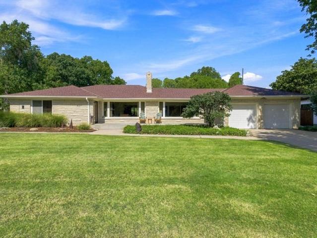 401 N Brookside St, Wichita, KS 67208