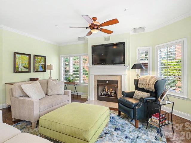 401 N Church Street # 208