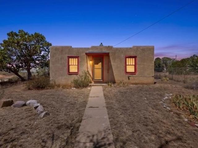 401 N Corbett Ave, Mountainair, NM 87036