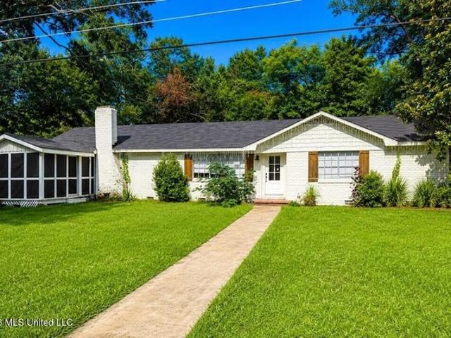 401 NE 3rd Ave, Magee, MS 39111