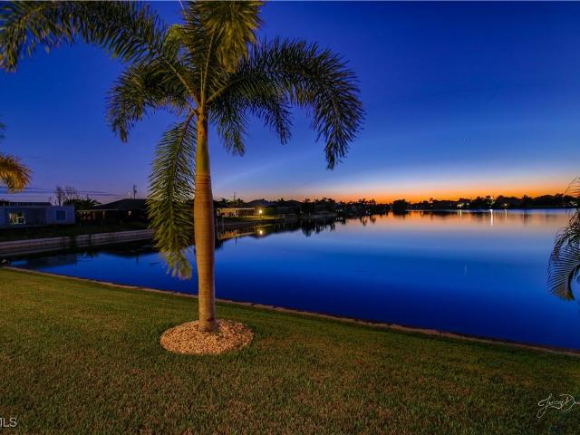 401 NE 19th Pl, Cape Coral, FL 33909 | Compass