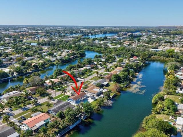 401 NW 39th St, Deerfield Beach, FL 33064