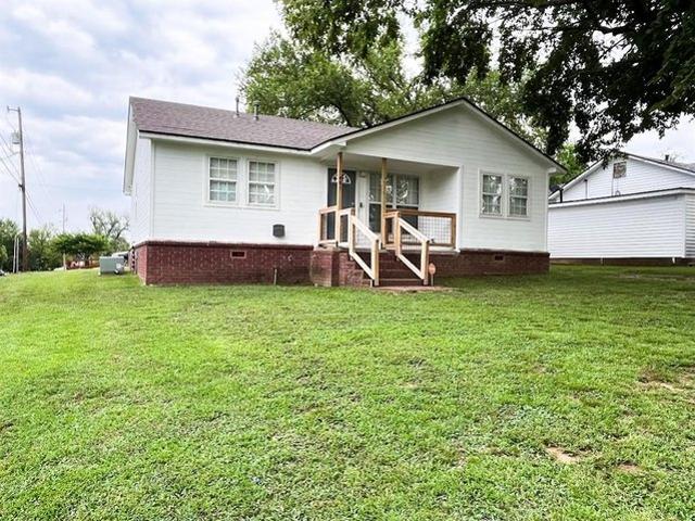 401 S 21st St, Collinsville, OK 74021