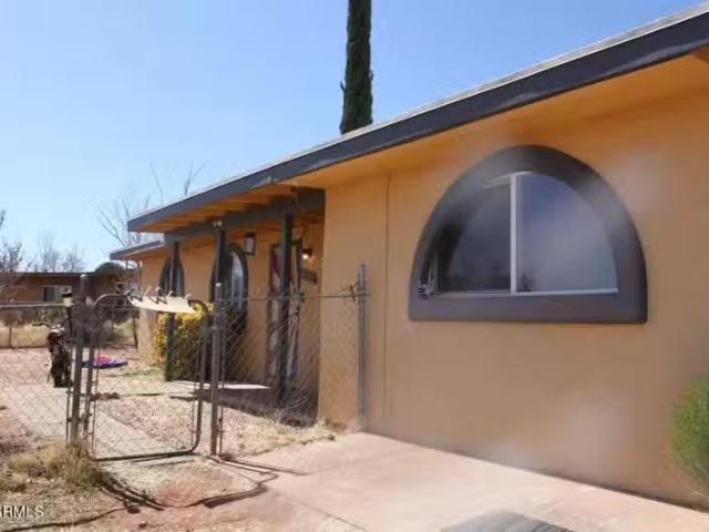 401 S Coronado Dr, Sierra Vista, AZ 85635 MLS 6851062