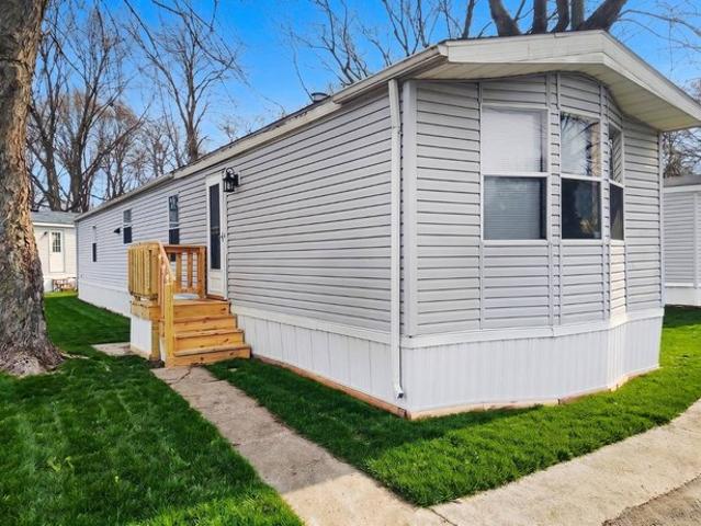 401 S Deer Creek Rd Unit 5, Galveston, IN 46932