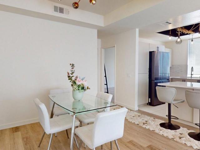 401 S El Cielo Road 22