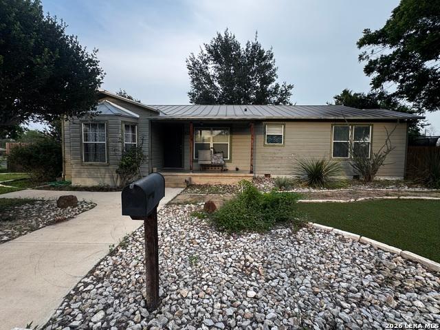 401 S Jamison Dr