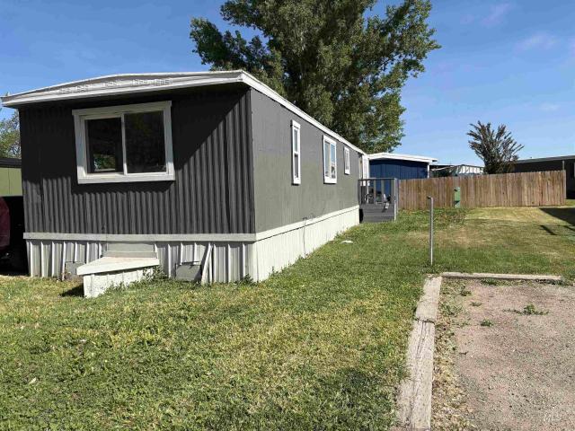 401 S Main St 39
