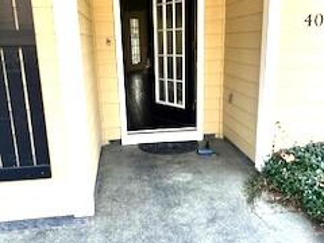 401 Sandleton Way