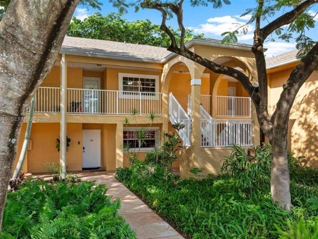 401 SE 10th St Apt B205, Dania Beach, FL 33004