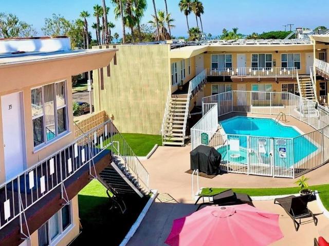 401 Sea Breeze Apts LLC