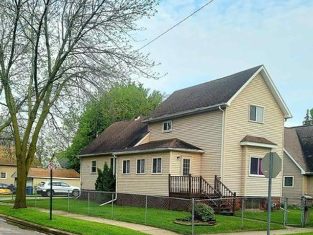 401 Stanton St, Bay City, MI 48708