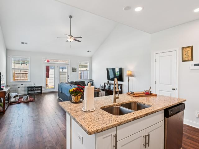 401 Stoneleigh Ln, Moncks Corner, SC 29461 | MLS #26008