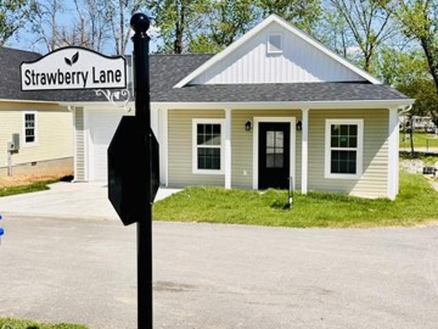 401 Strawberry Ln, Leitchfield, KY 42754