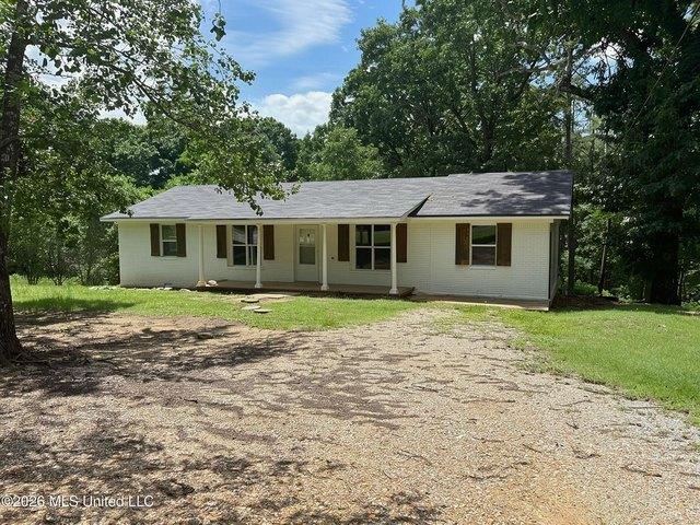 401 Potts Camp Rd, Waterford, MS 38685
