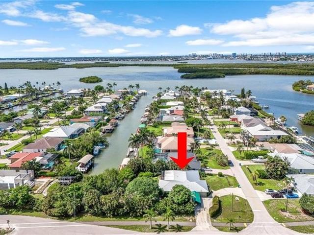 401 Panay Ave, Naples, FL 34113