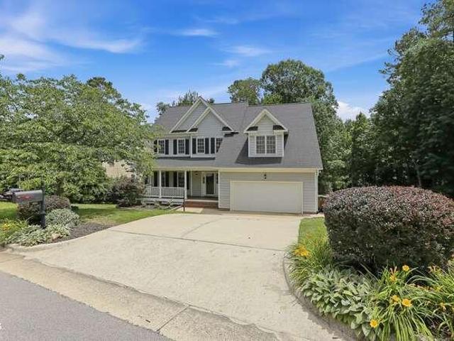 401 Peachtree Point Court 401