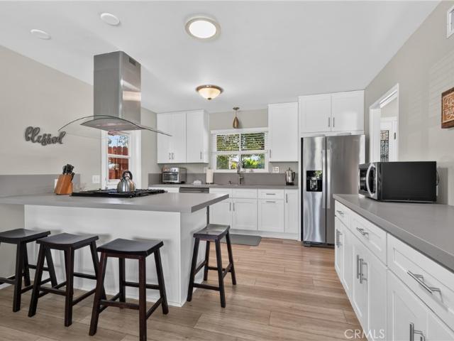 401 Robinhood Lane