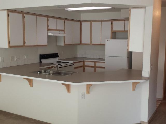 401 Ratcliff Drive SE 2 Bedroom Apartment for Rent at 401 Ratcliff Dr Se, Salem, OR 97302 South Central