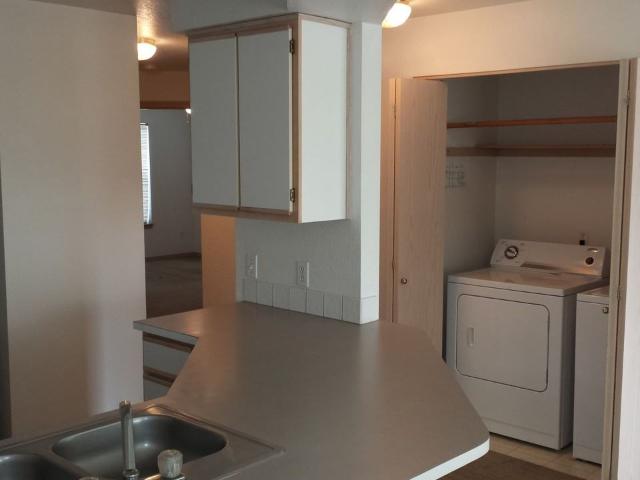 401 Ratcliff Drive SE 2 Bedroom Apartment for Rent at 401 Ratcliff Dr Se, Salem, OR 97302 South Central