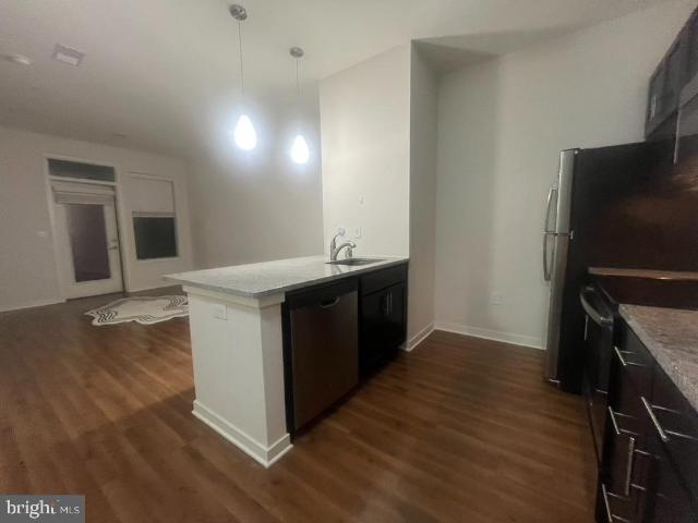 401 Race St, Unit 129, Philadelphia, PA 19106 | MLS #PAPH2563 | Compass