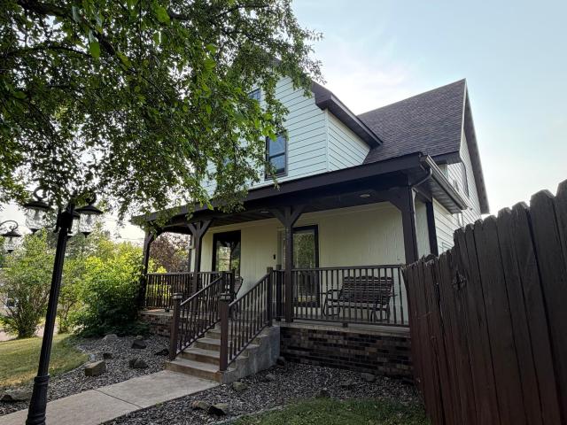 401 River Bluff Avenue