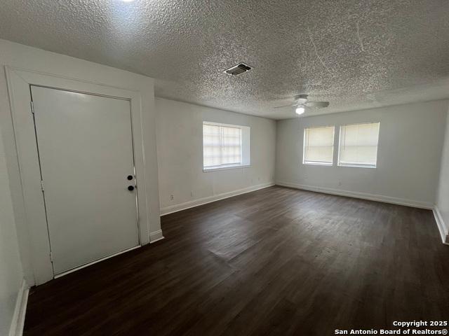 401 Riverdale Dr