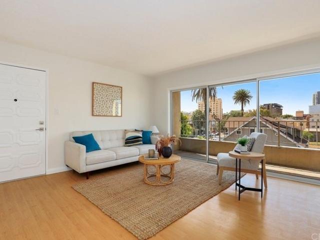 401 W 5th St Apt 3C, Long Beach, CA 90802