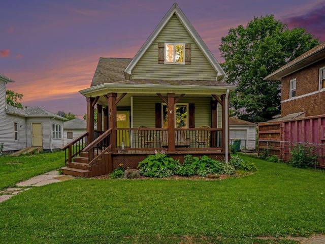 401 W 6th Street