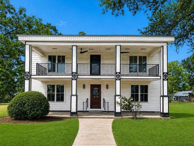 401 W 1st St, Iowa, LA 70647