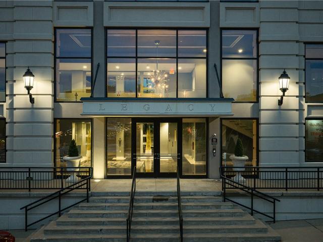 401 W Watson Street 404