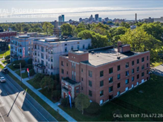401 W. Bancroft St 4 beds, 1 full bath