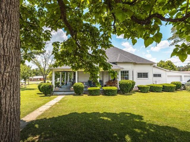 401 W Gibbs St, Salem, MO 65560