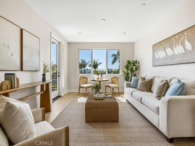 401 W Grand Avenue 202