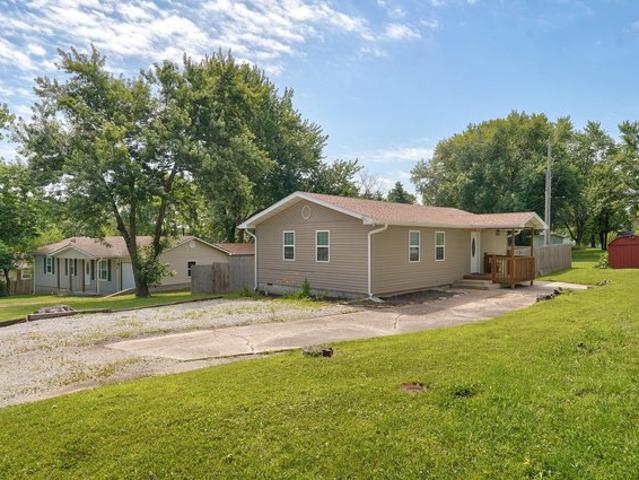 401 W Jennifer St, Mansfield, MO 65704