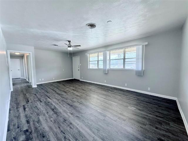401 W Lamberth Road