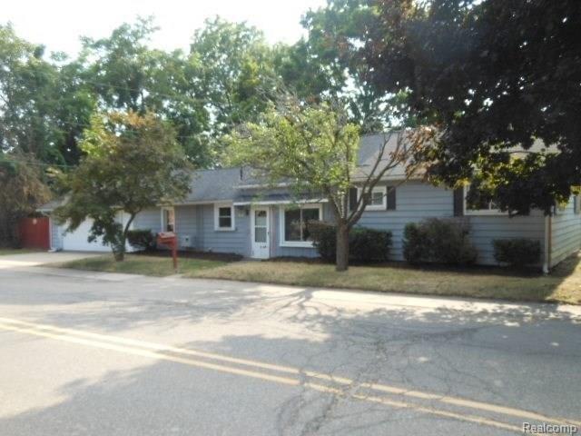 401 W Liberty St, South Lyon, MI 48178