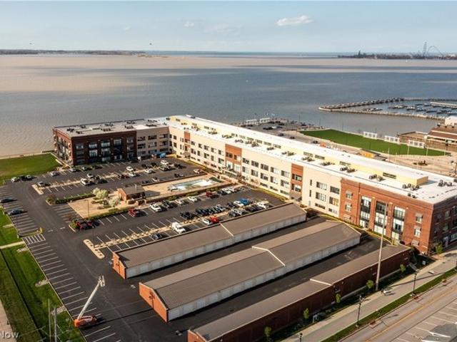 401 W Shoreline Dr Unit 102, Sandusky, OH 44870