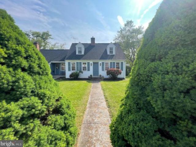 401 Walnut St, Berryville, VA 22611