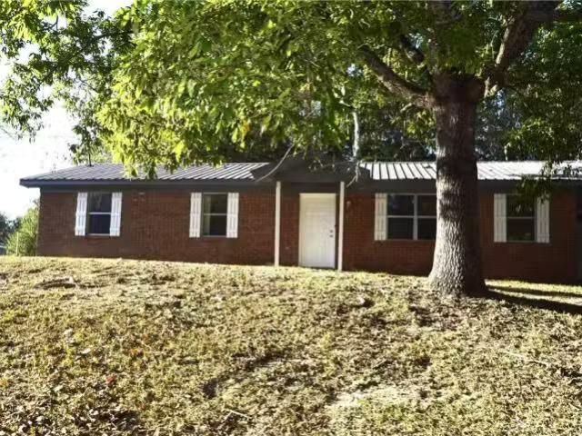 401 WEBSTER AVE, YORK, AL 36925