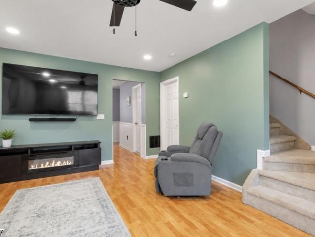 401 Wedgewood Cir